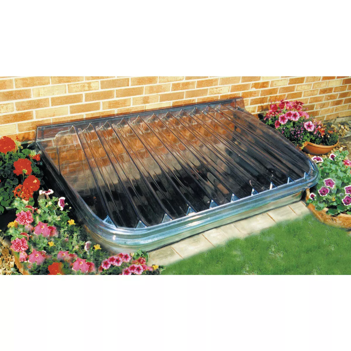 MacCourt Window Well/Area Wall Cover | Do it Best