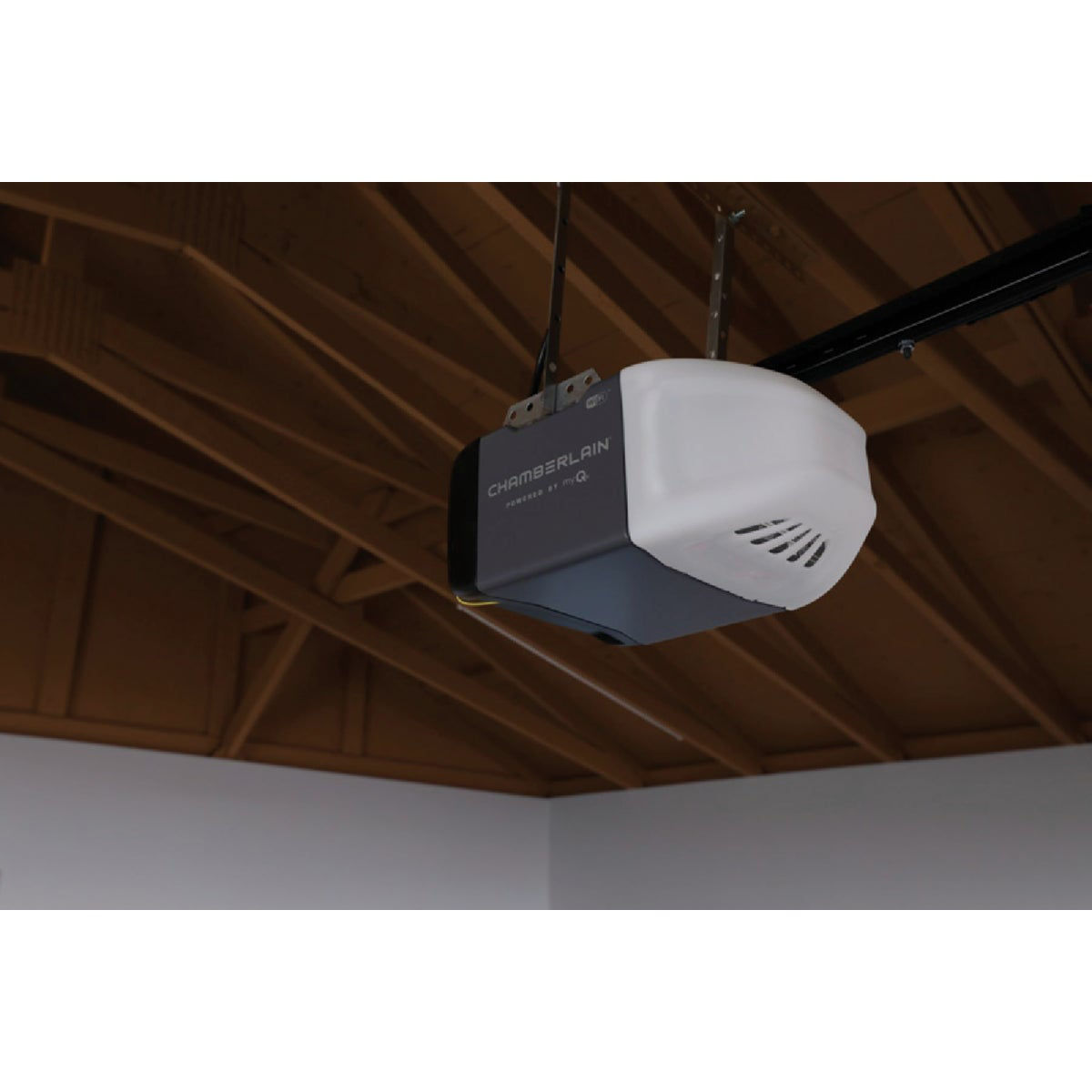 Chamberlain B2202 1/2 HP myQ Smart Belt Drive Garage Door Opener with ...