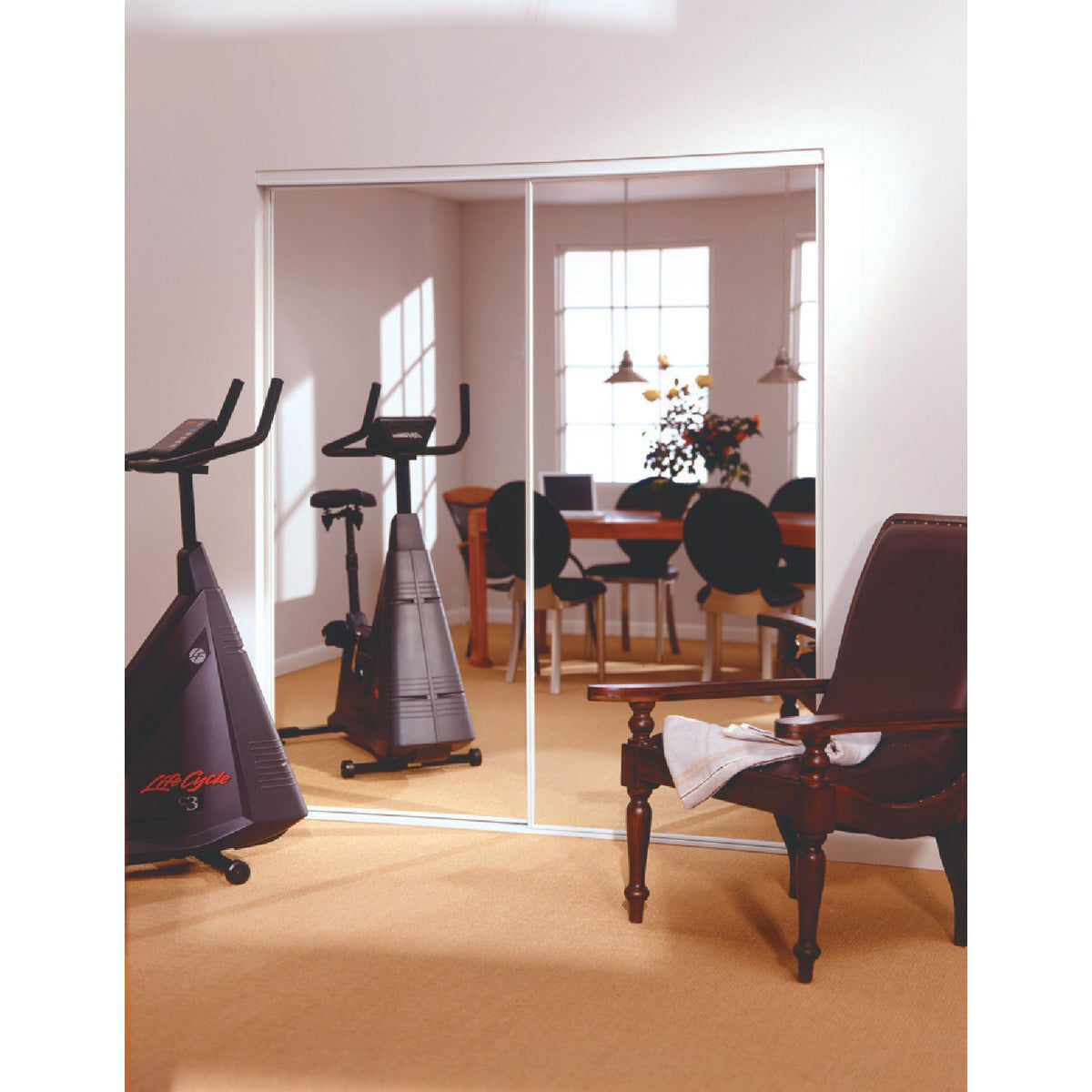 Erias 4260 Series 47 In. W. x 80-1/2 In. H. Bright White Bottom Roll ...