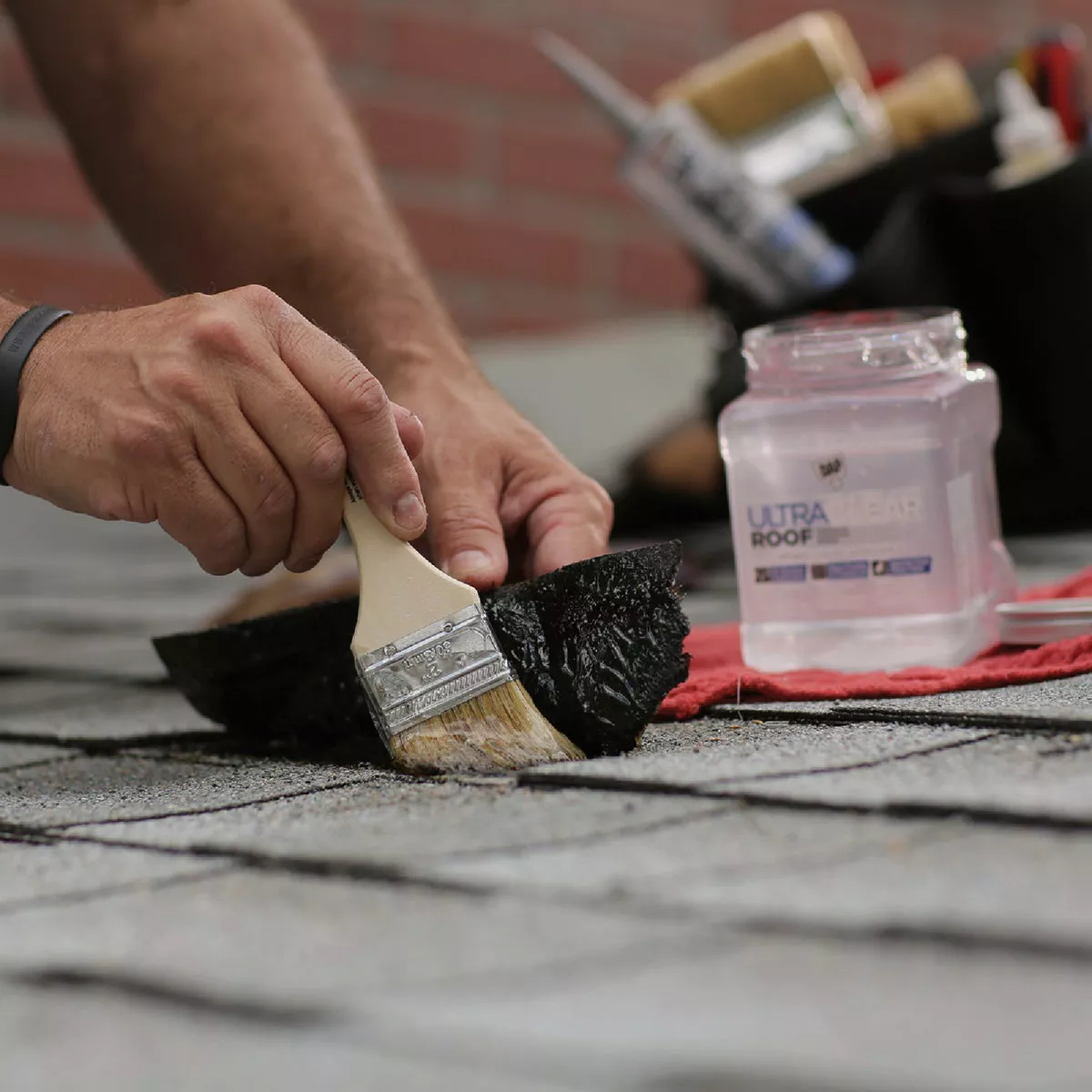 Dap Ultra Clear Roof 32 Oz. Waterproof Rubberized Roof Sealant | Do it Best