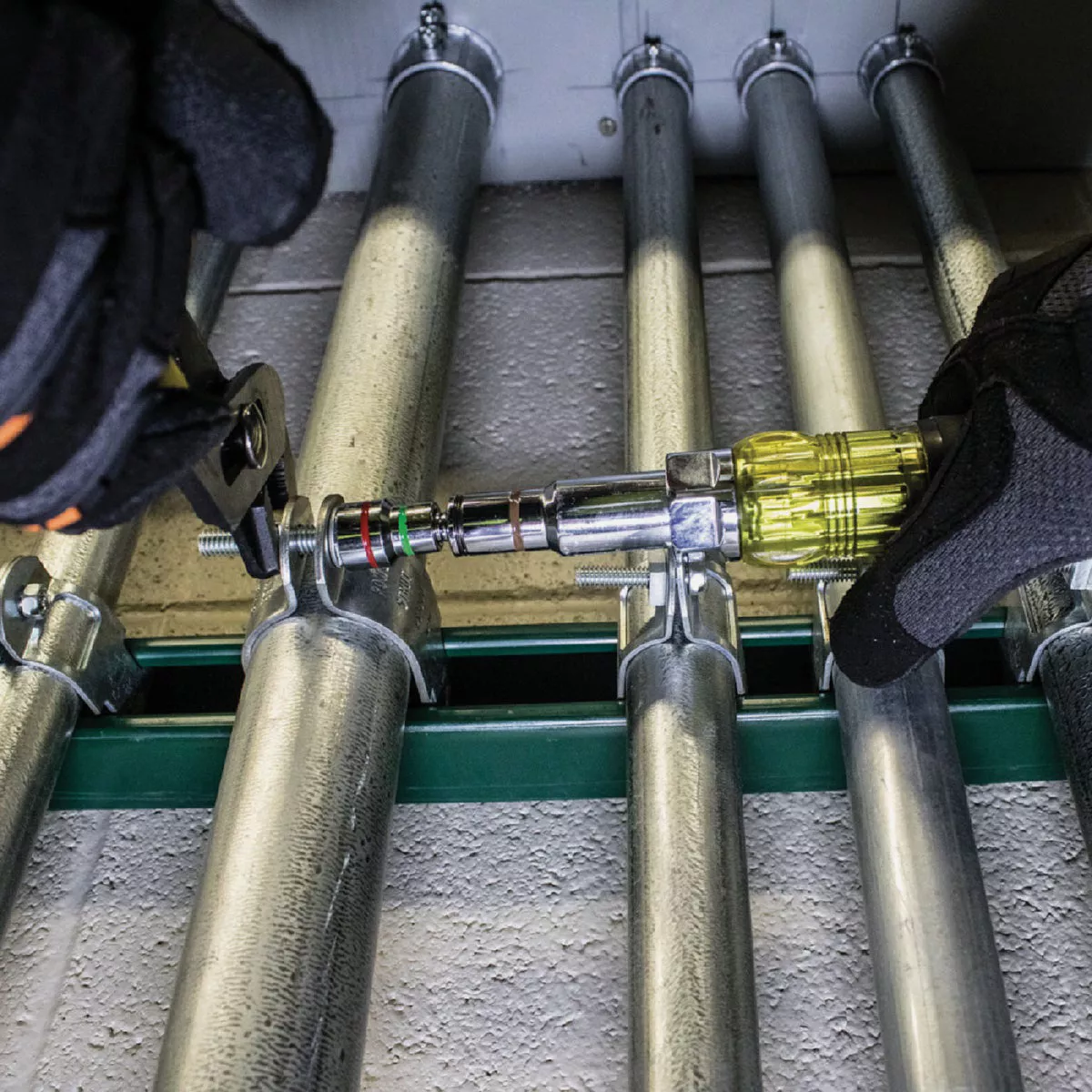 Klein SAE 9-in-1 Pass Through Magnetic Multi-Nut Driver | Do it Best