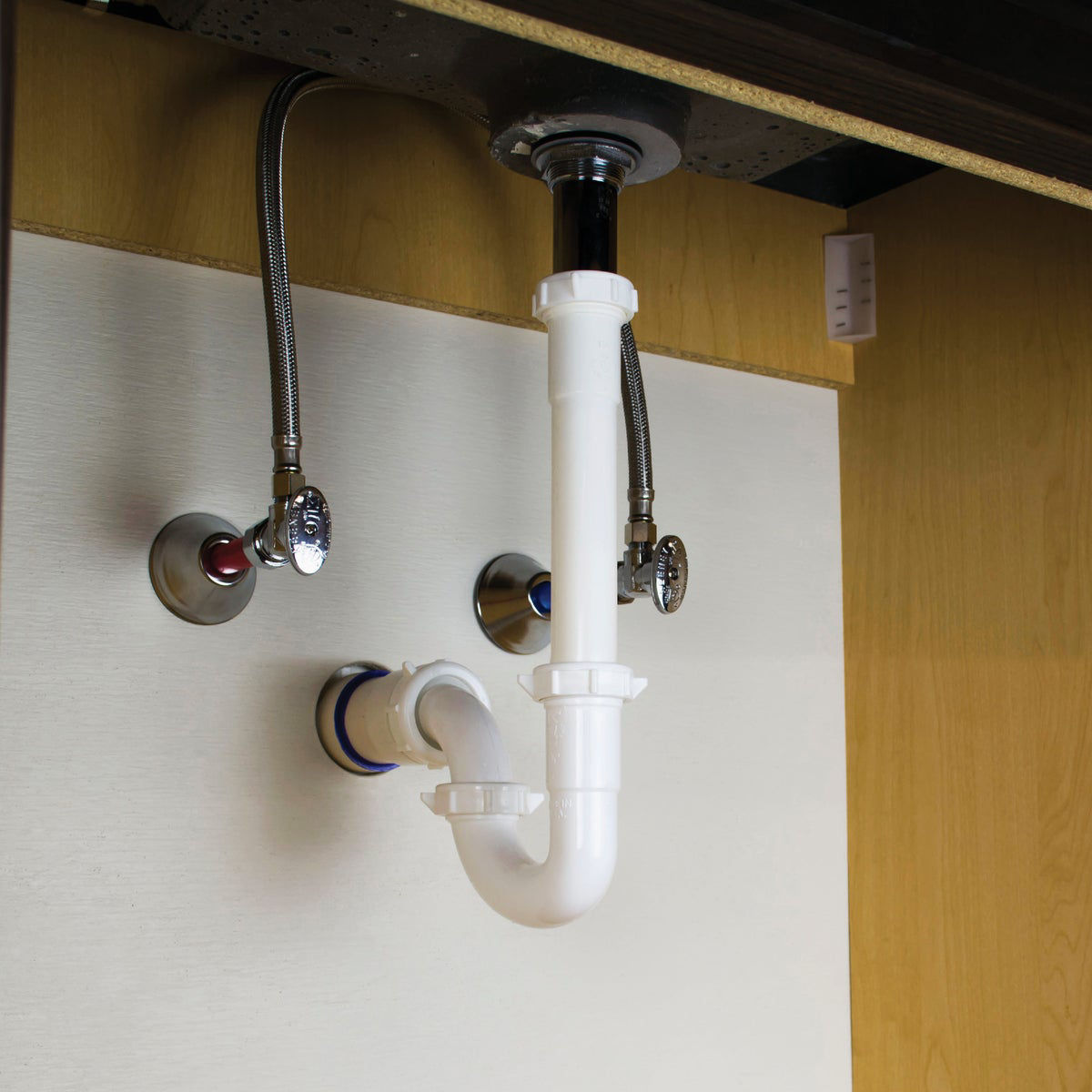 Keeney 1-1/4 In. White Plastic P-Trap | Do it Best