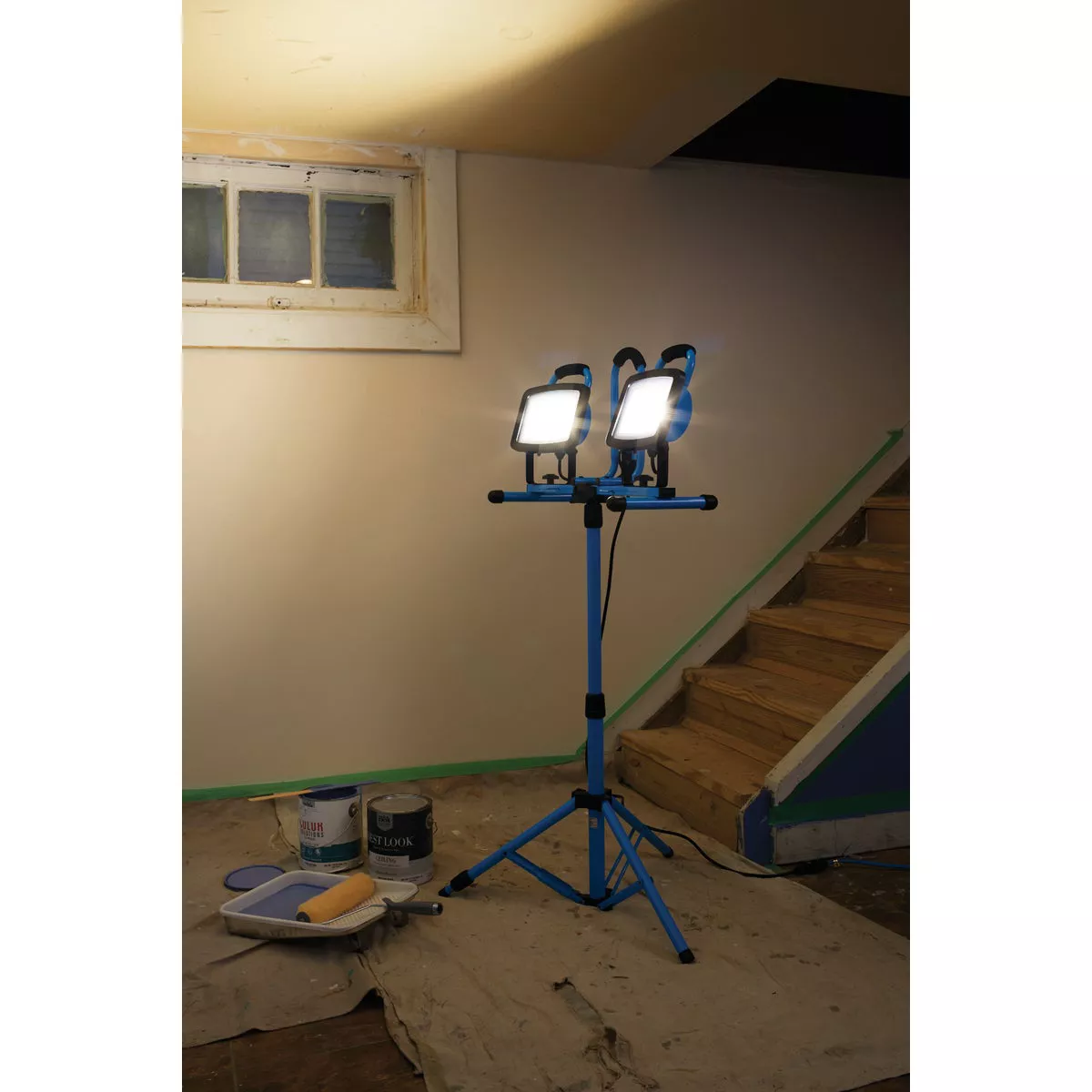 Channellock 13,200 Lm. LED Twin Head Tripod Stand-Up Work Light | Do it ...
