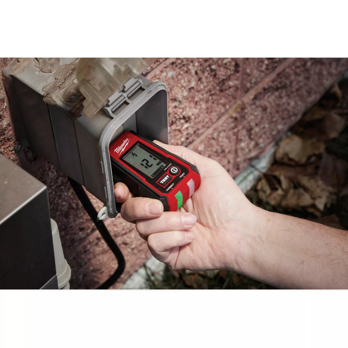 Milwaukee Digital GFCI Receptacle Tester | Do it Best