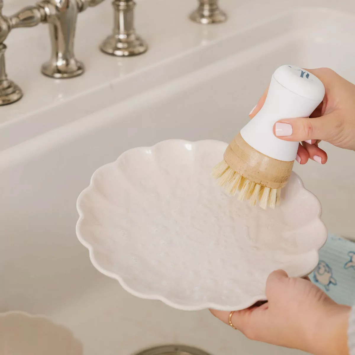 Nellie's Dish Stick Dishwashing Brush with 2 Dish Butter Soap Sticks ...