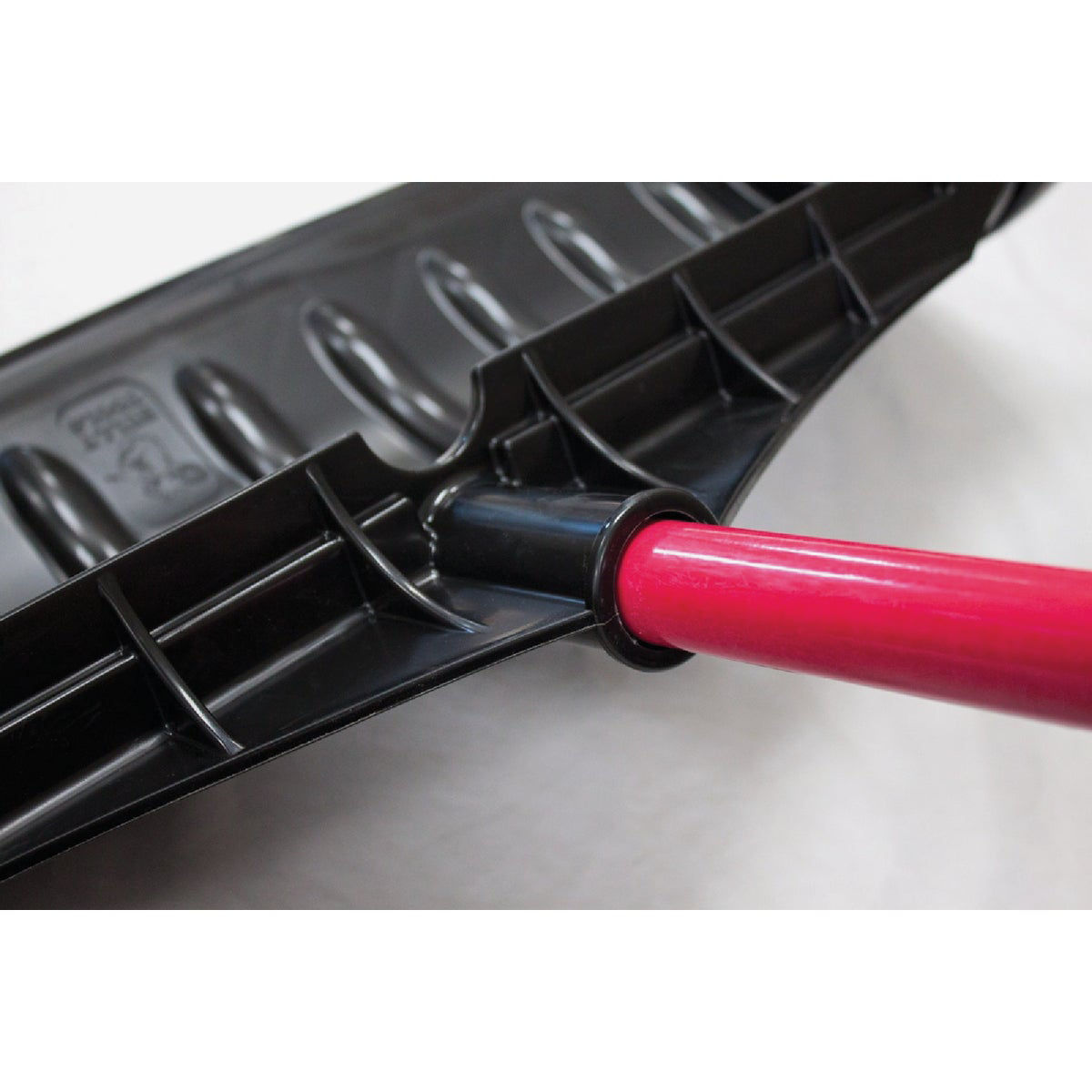 Bully Tools 27 In. Poly Snow Pusher with 46.5 In. Fiberglass Handle ...