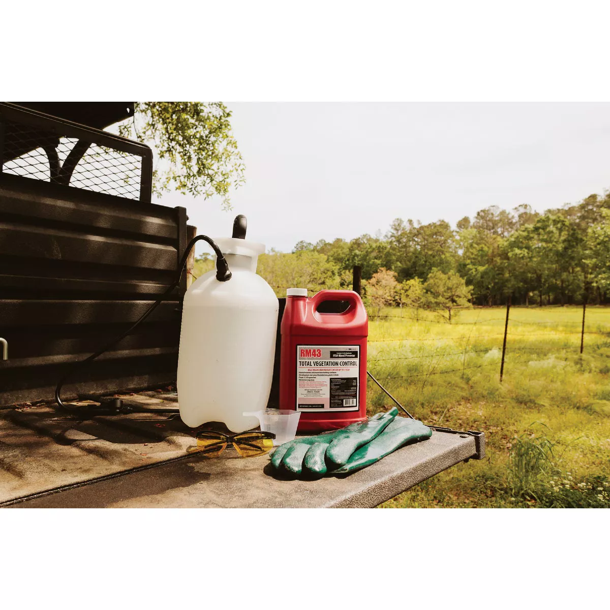 RM43 2.5 Gal. Concentrate Total Vegetation Control | Do it Best