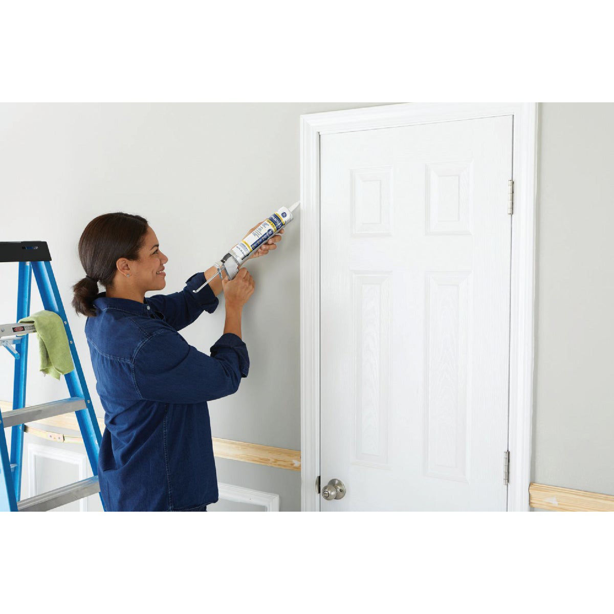 GE Painter's 10.1 Oz. Seal & Paint All-Purpose White Siliconized ...