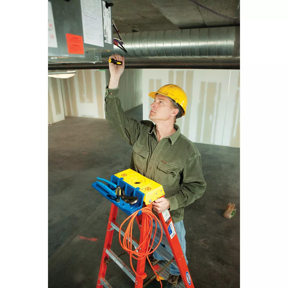 Werner Lock-In Ladder Job Caddy | Do it Best