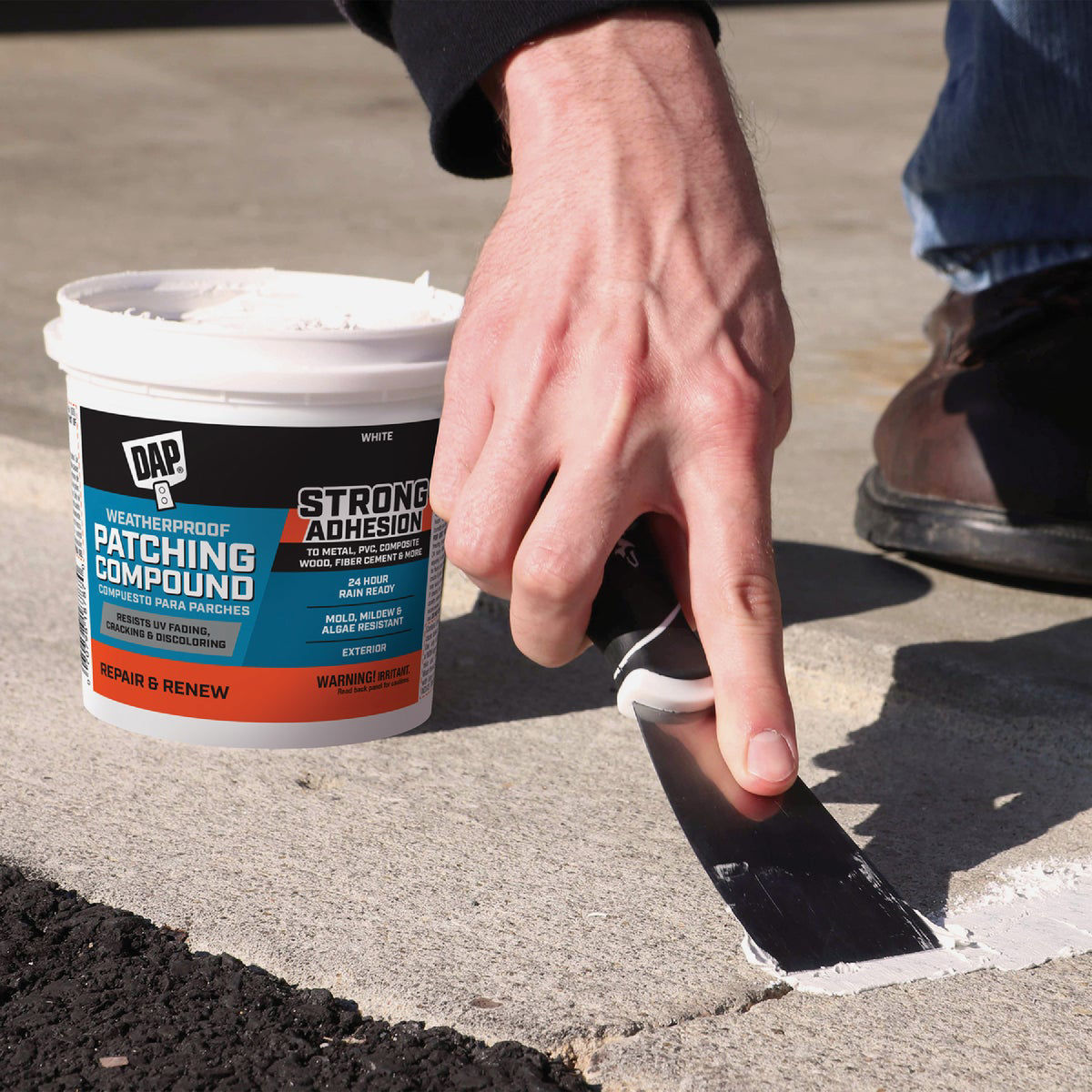 DAP 32 Oz. White Weatherproof Patching Compound | Do it Best